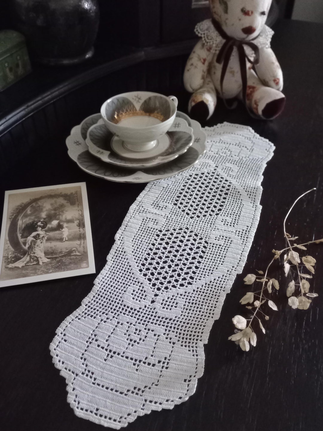 Lace Antique Table Runner, Oglong Filet Crocket Mantel Runner, Buffet ...