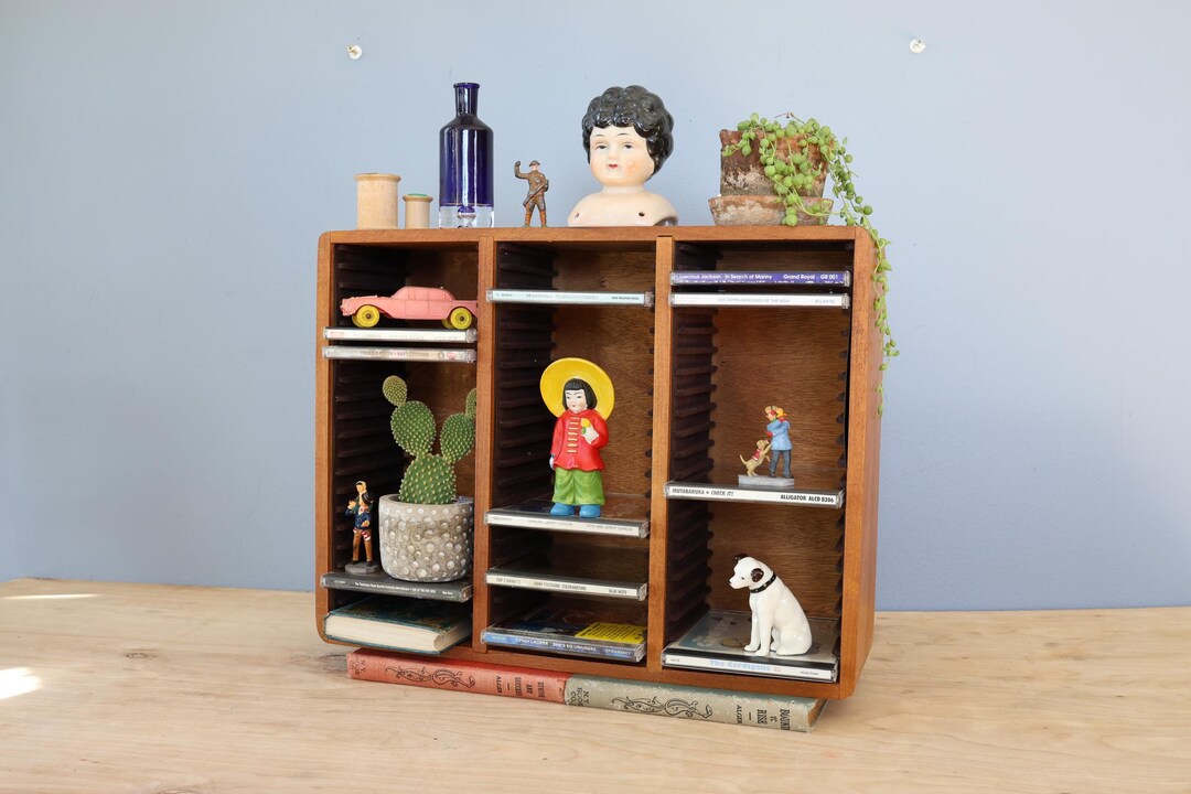 Vintage Wooden CD Holder Display Rack Wall Display Shelf Holds 60 Cds ...