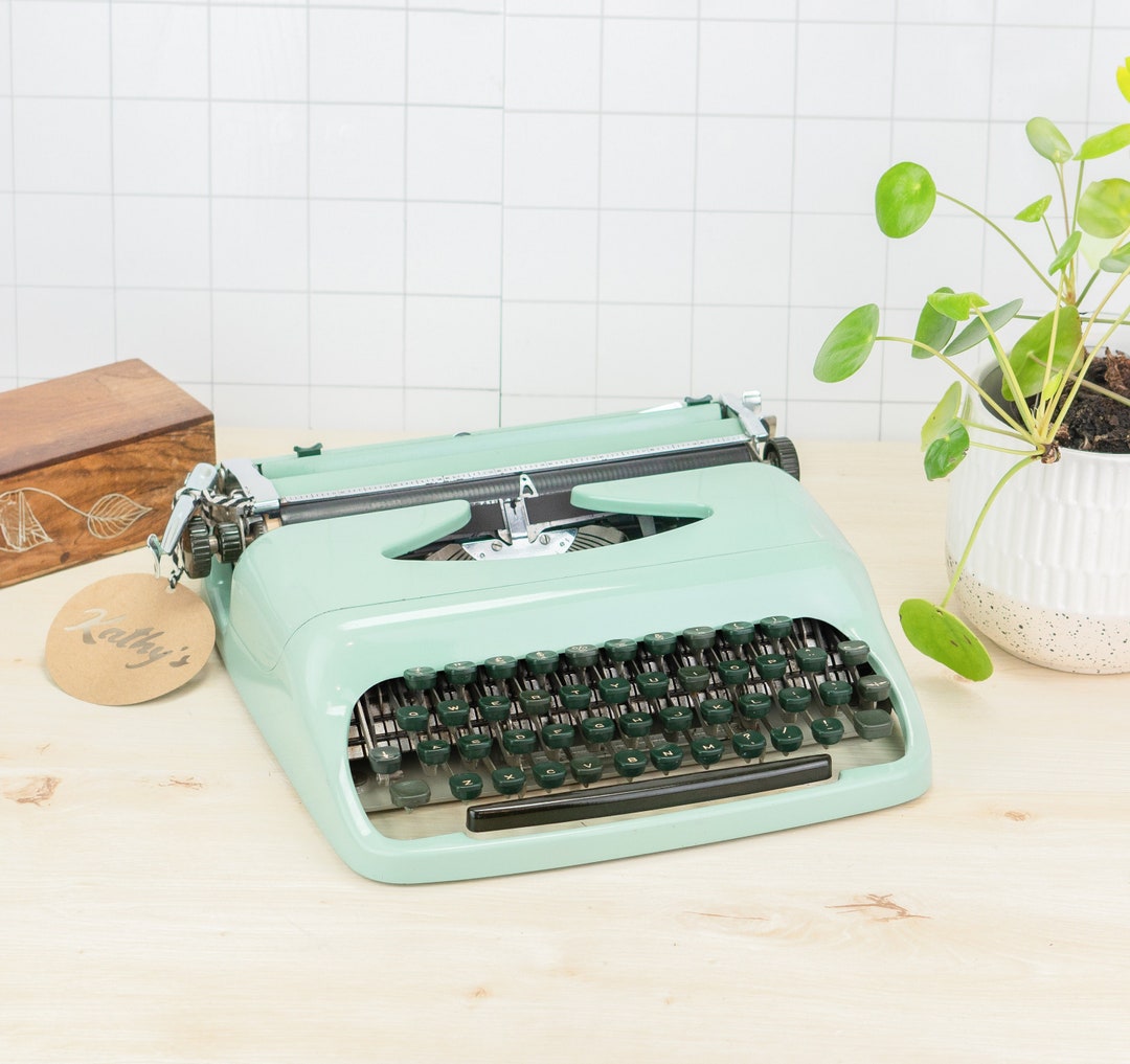 Consul 232 Mint Green Typewriter 1960's With New INKRIBBON and FREE ...