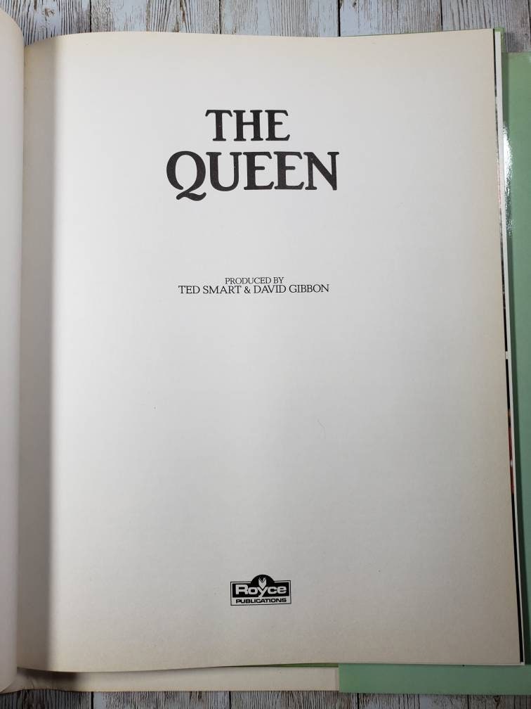Royal Heritage Series the Queen by Ted Smart and David Gibbon 1983 ...