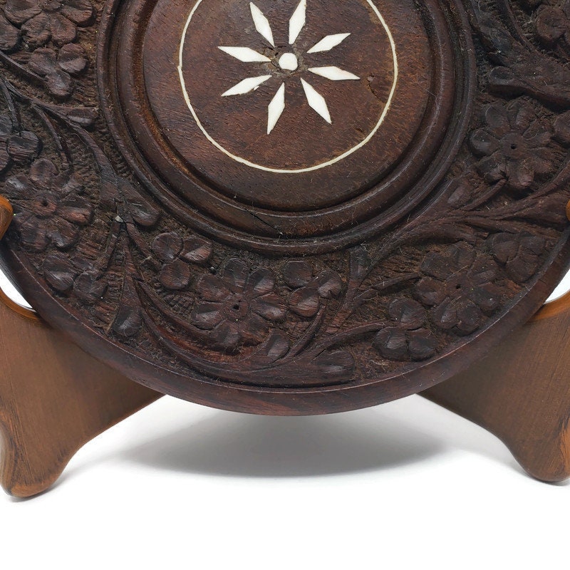 Hand-carved Round Wooden Trivet With Floral Design and White - Etsy