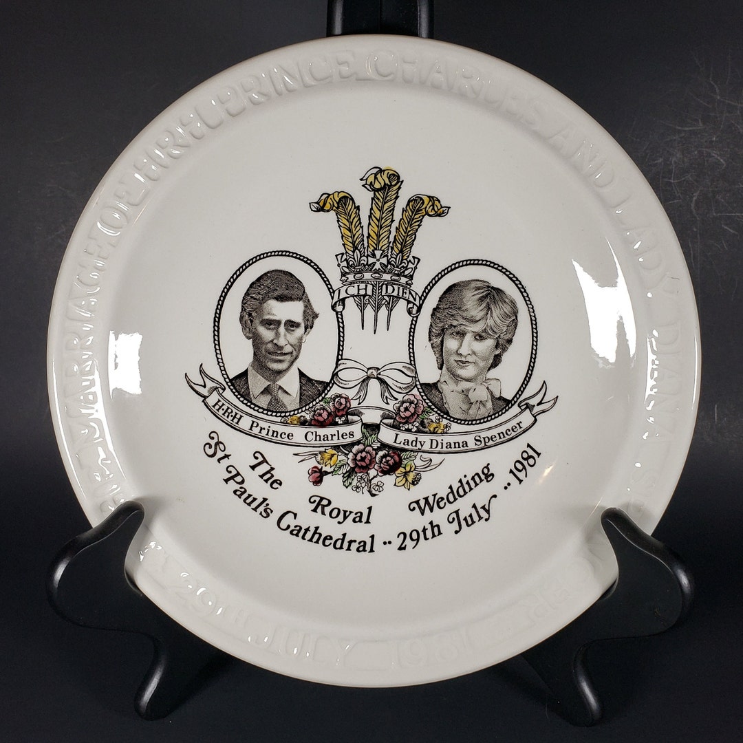 HRH Prince Charles and Lady Diana Spencer British Royal Wedding ...