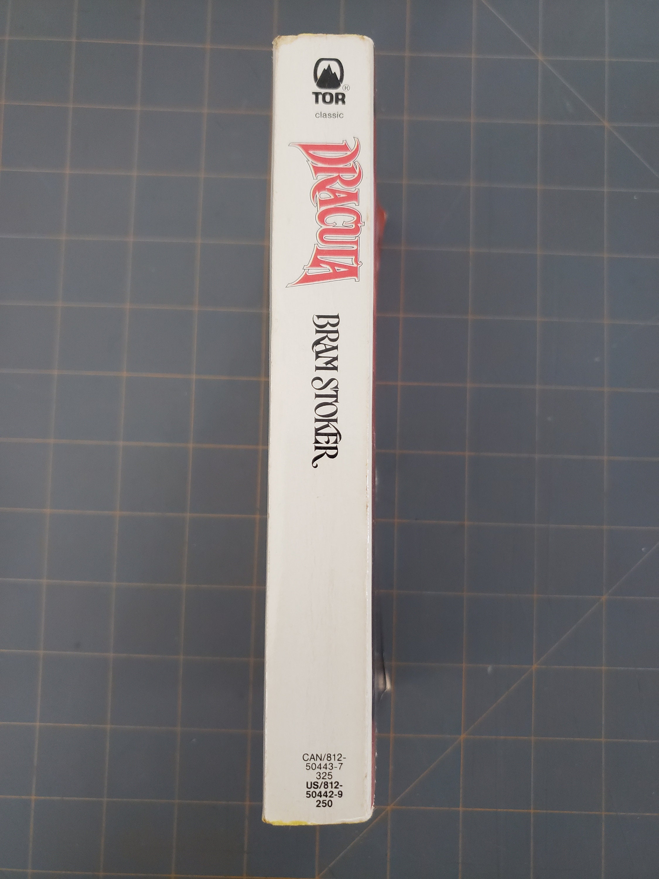 Dracula Novel Complete and Unabridged by Bram Stoker 1989 TOR Paperback ...