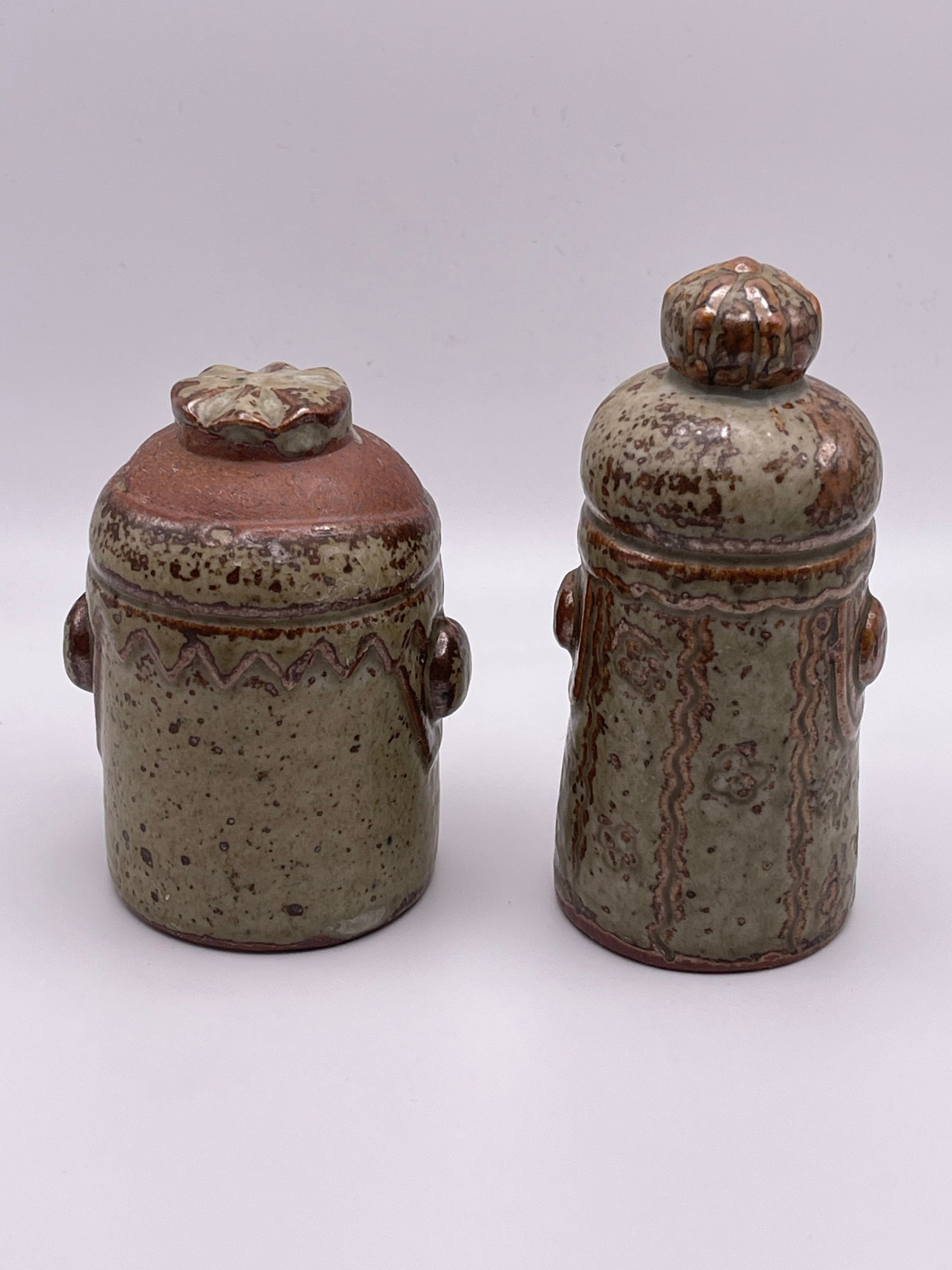 Vintage Knobler Japan King and Queen Ceramic Salt and Pepper - Etsy