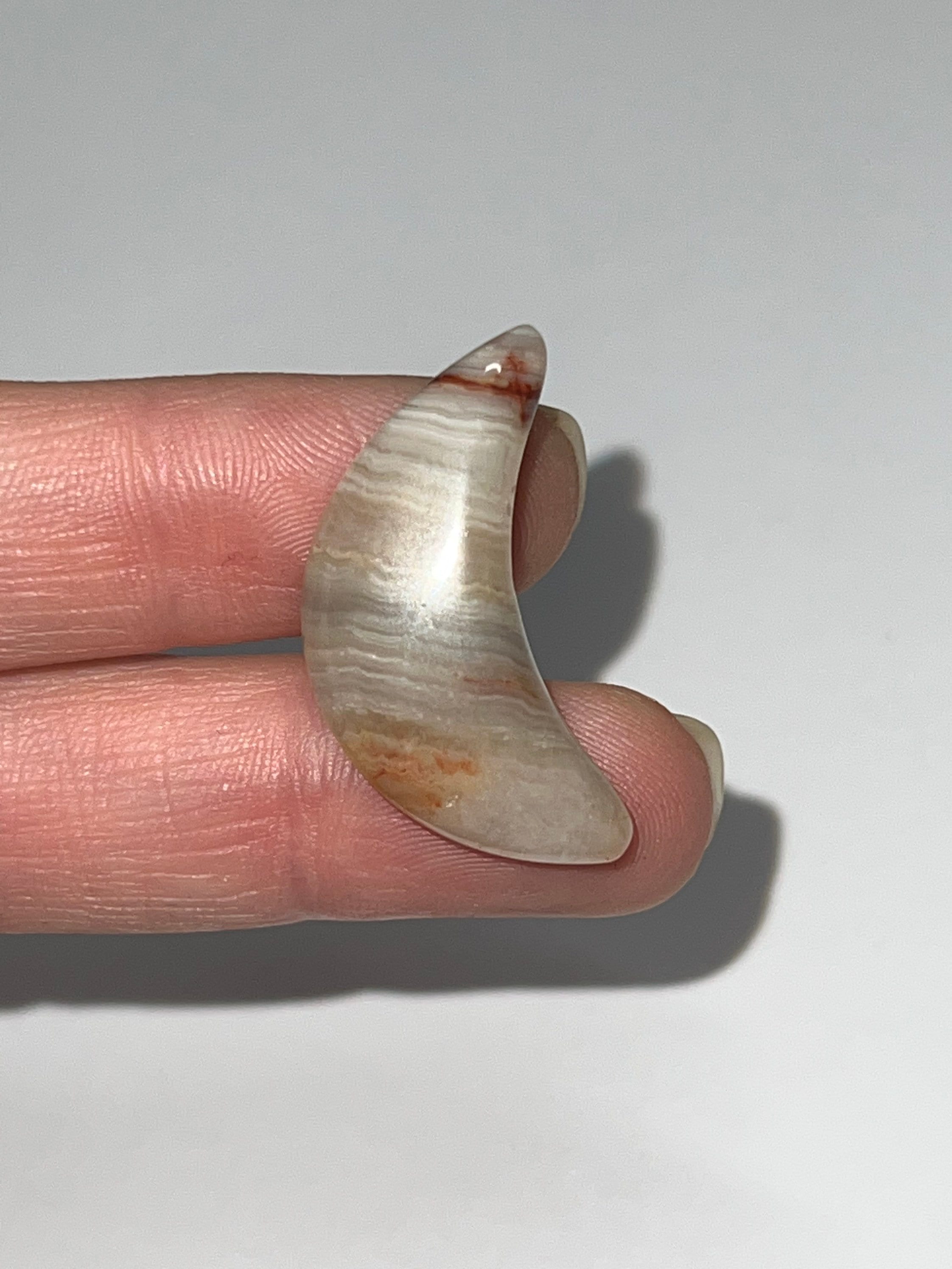 Half Moon Crystal Carvings| Moon Carvings| Moon Shaped Crystals|crystal ...