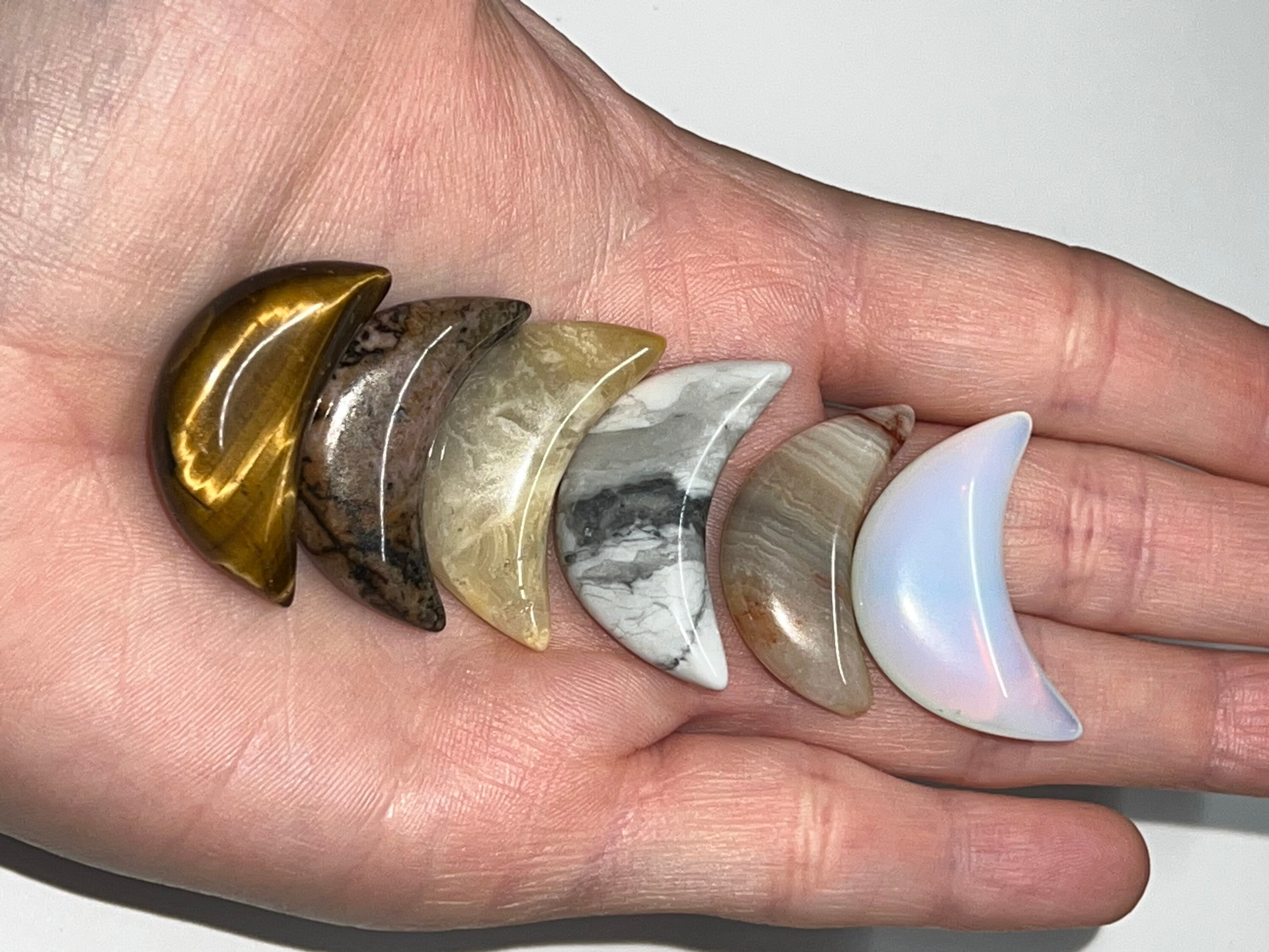 Half Moon Crystal Carvings| Moon Carvings| Moon Shaped Crystals|crystal ...
