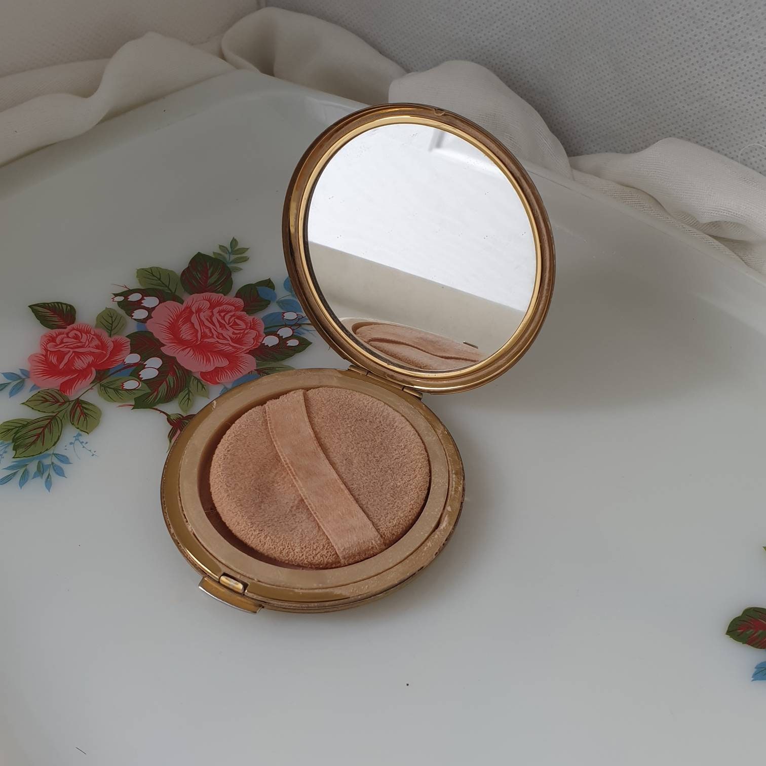 Vintage Stratton Compacts Red Poppy Stratton Compact - Etsy