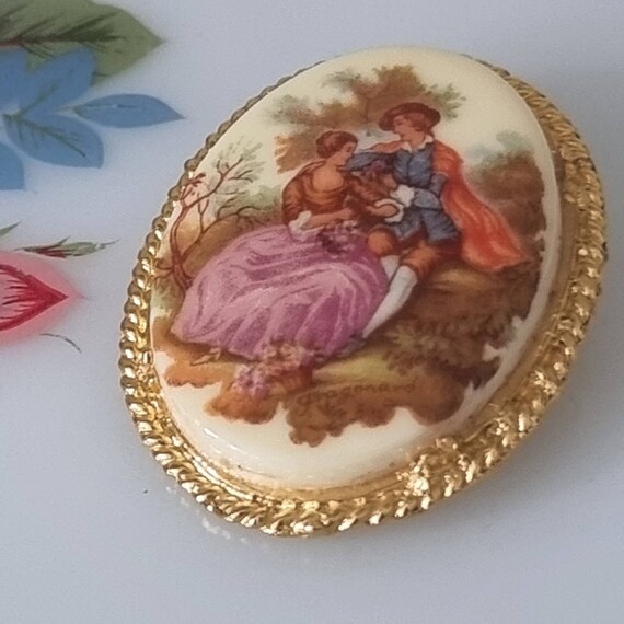 Vintage Fragonard Ceramic Cameo Brooch, Romantic Lo… - Gem