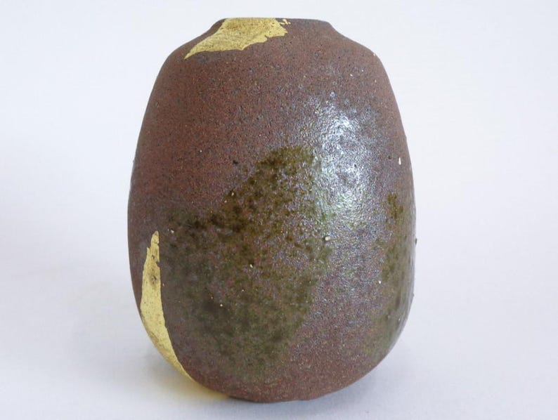 Small Vase by Takashi Kitamura Japanese Kutani Artistic Pottery ...