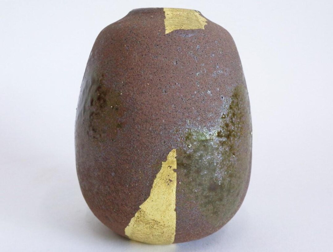Ash Glaze Gold Vase by Takashi Kitamura Japanese Kutani Art Pottery Hanaire Single Flower Vase ...