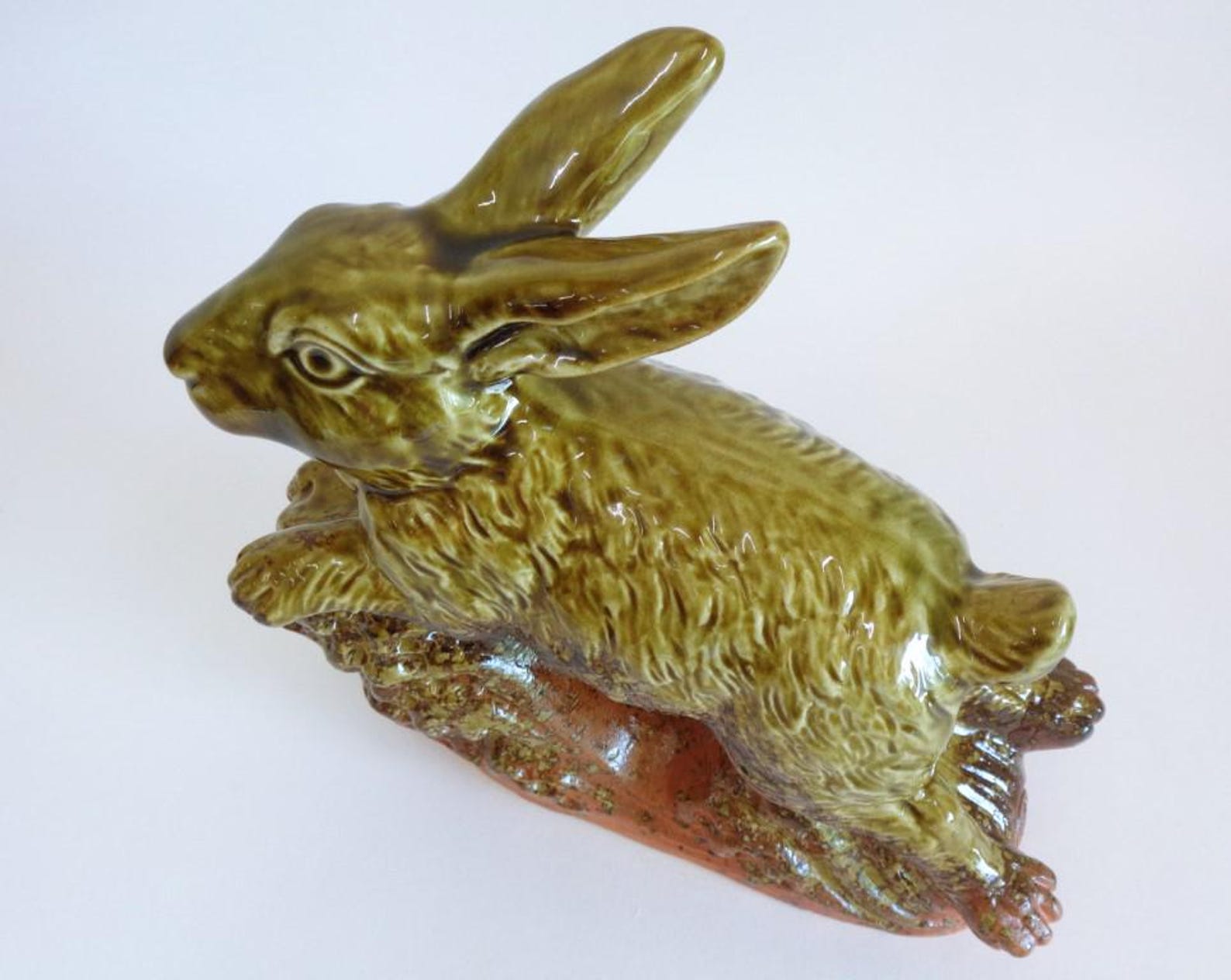 Running Rabbit Bunny Hare Ceramic Okimono, Japanese Shigaraki-yaki ...