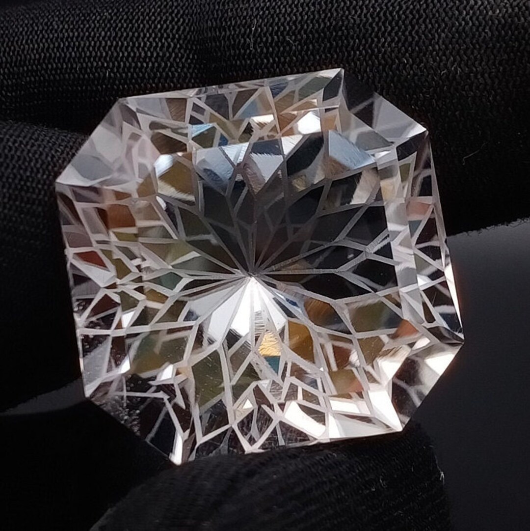 53-CT Flower Quartz Measuring 232316mm, Natural Quartz, Fancy Cut ...