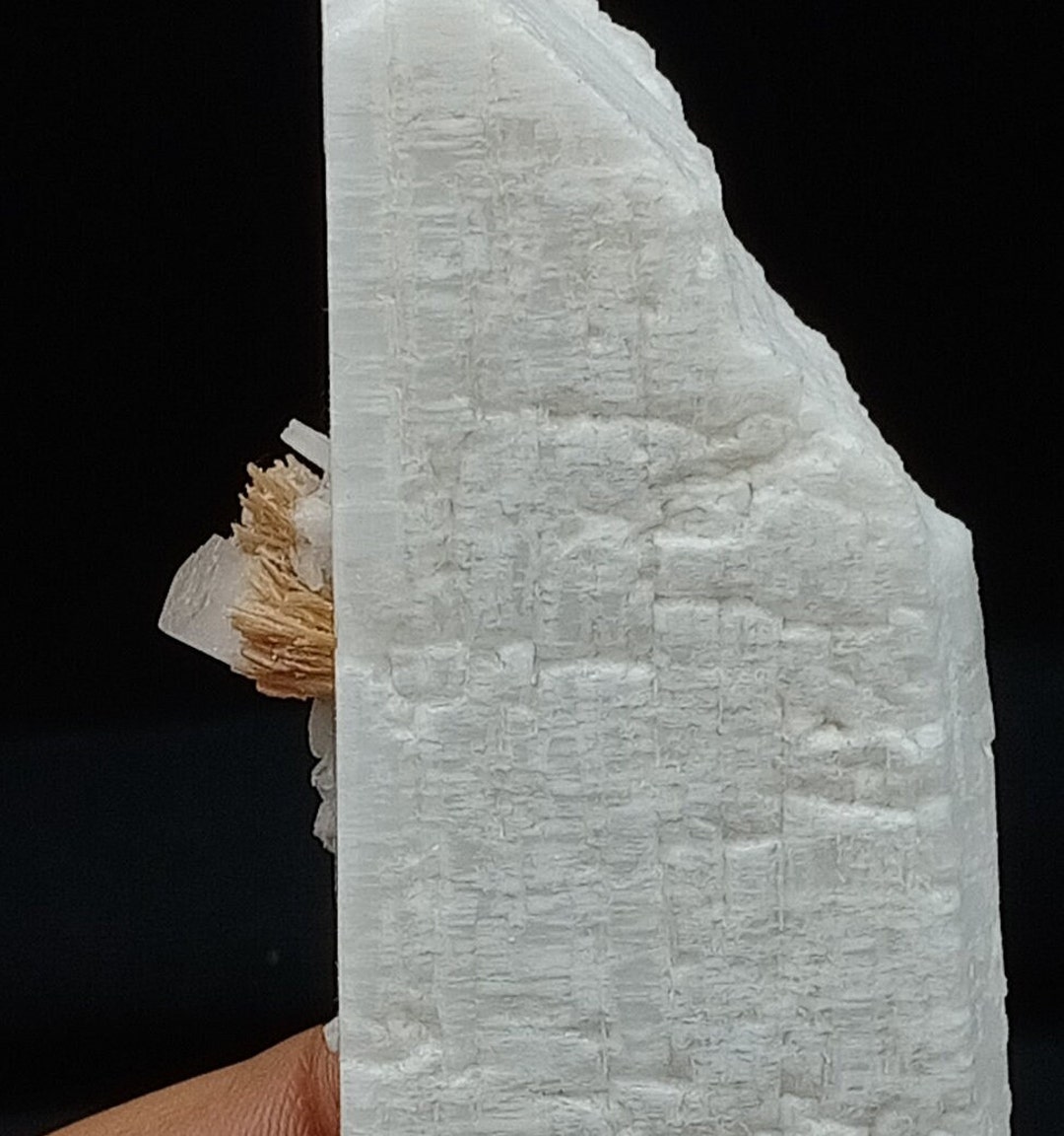 87 Grams Unusual Rare Goshenite With Golden Muscovite & Feldspar ...