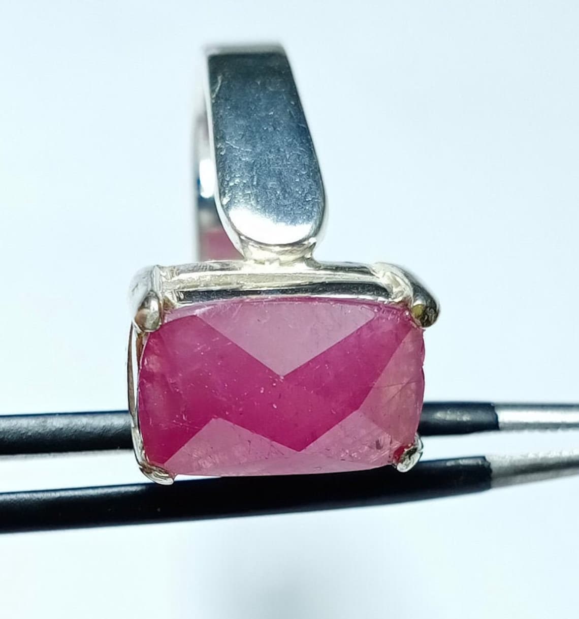 4,48 Gramm Schöner Natürlicher Rubin Rose Schliff Silber 925 ...