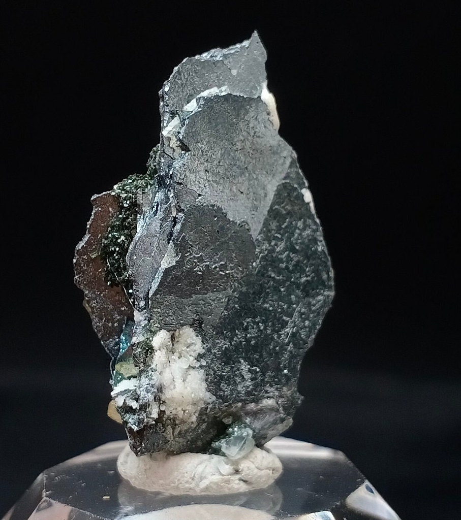 3.8 GM Beautiful Titanite Crystals With Hematite Crystal Specimen Size ...