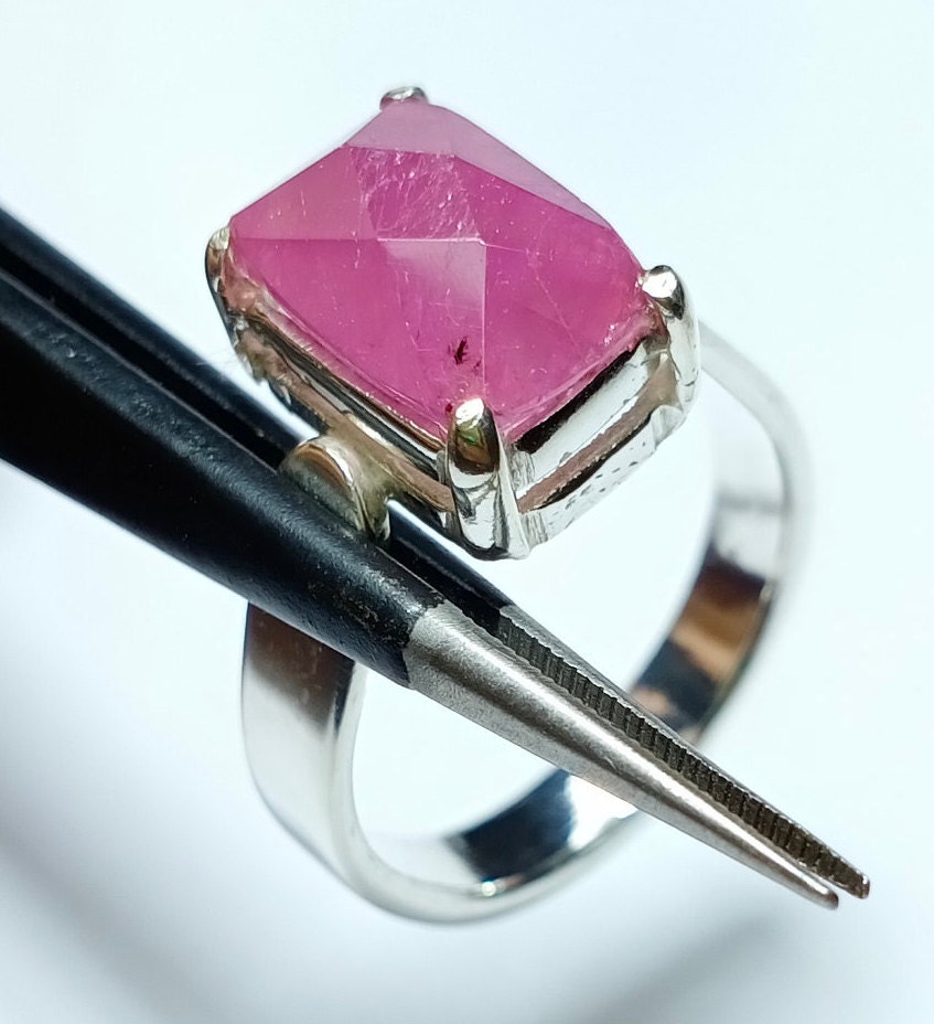 4,48 Gramm Schöner Natürlicher Rubin Rose Schliff Silber 925 ...