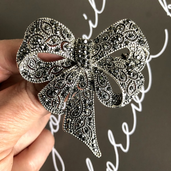 Bow Brooch - Etsy