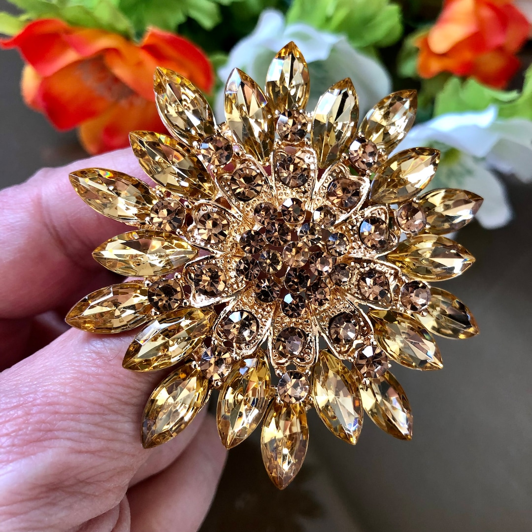 Large Crystal Rhinestone Brooch Pin, Beige Brooch Pin, Vintage Style ...