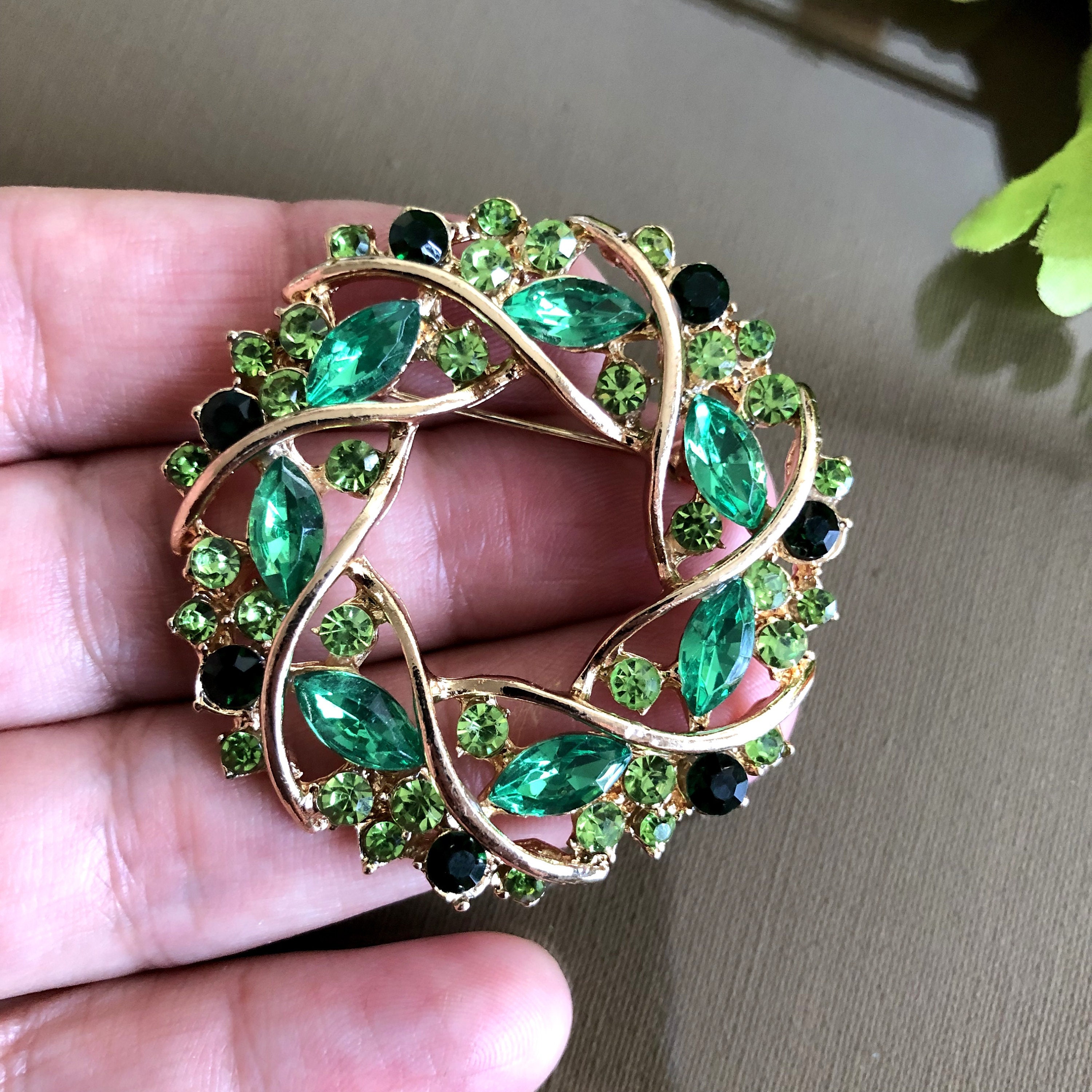 Crystal Rhinestone Wreath Brooch Green Brooch Vintage Style - Etsy UK