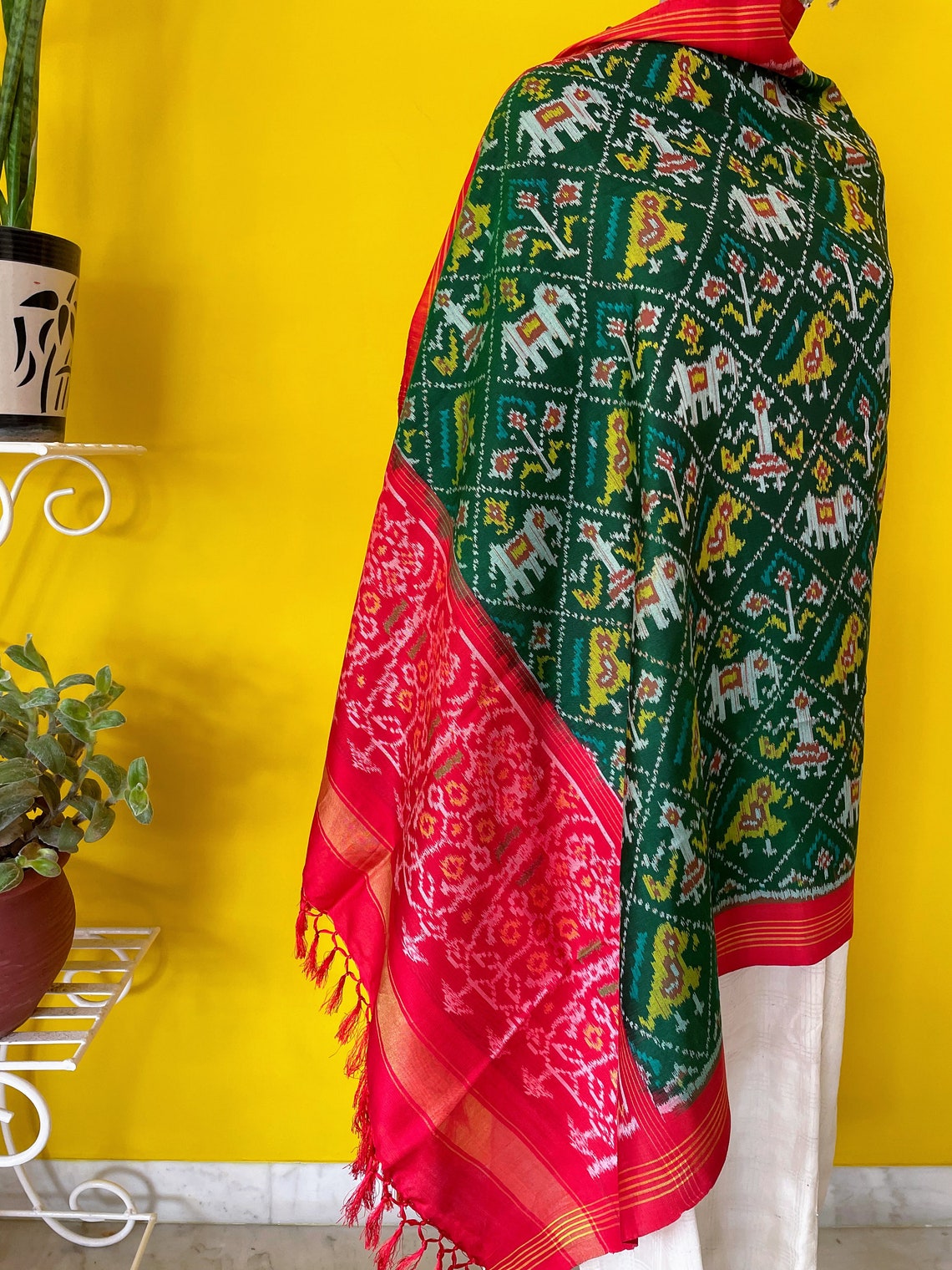 Indian Wrap, Ikat Duppatta, Patan Patola Duppatta,handwoven Wrap,indian ...