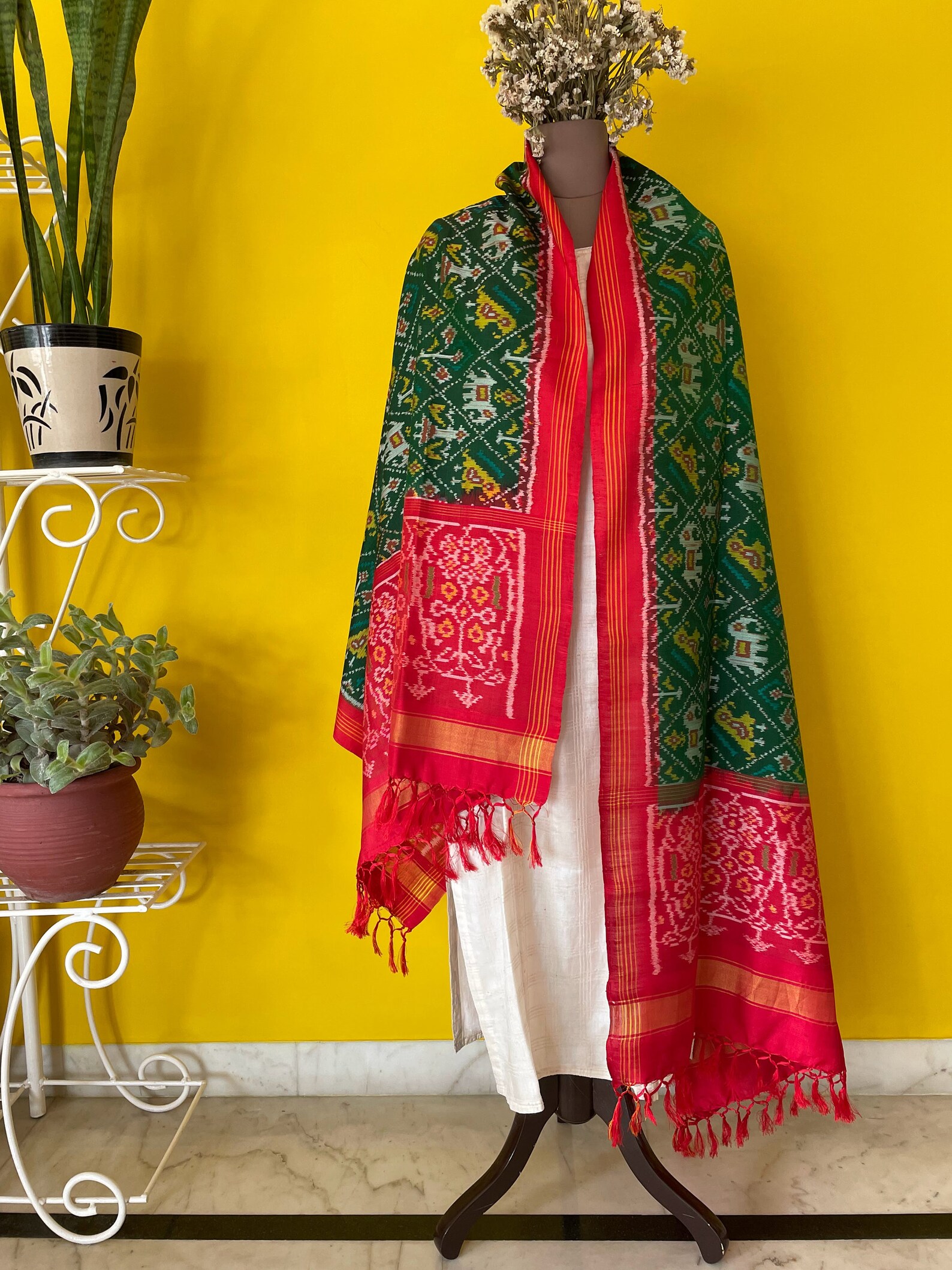 Indian Wrap, Ikat Duppatta, Patan Patola Duppatta,handwoven Wrap,indian ...