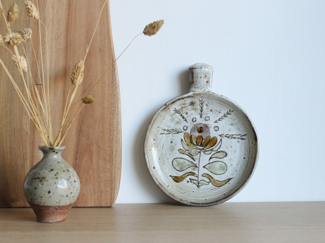 Vintage Handmade Small Flat Dish With Handle, Poterie ARGANS, Modern ...