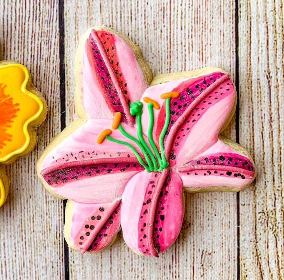 Lily Cookie Cutter/ Lily Flower/ Flower Cookie Cutter/ Cookie - Etsy