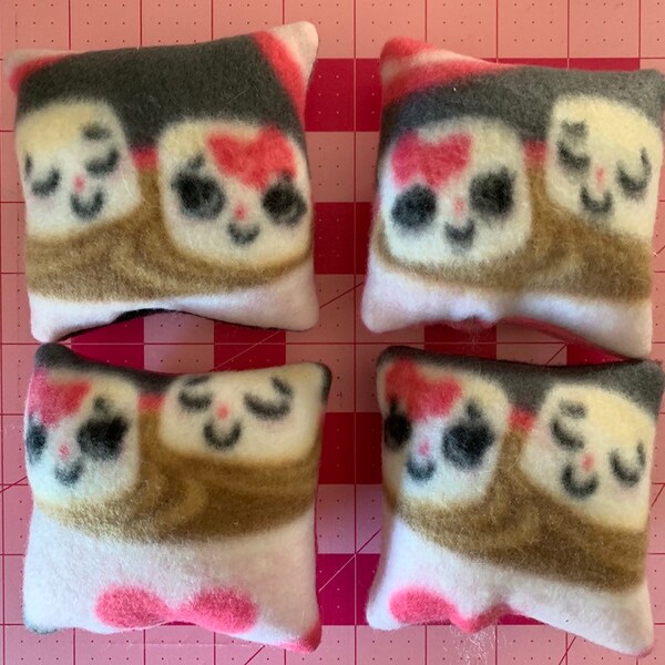 Hot Cocoa Pillow - Etsy