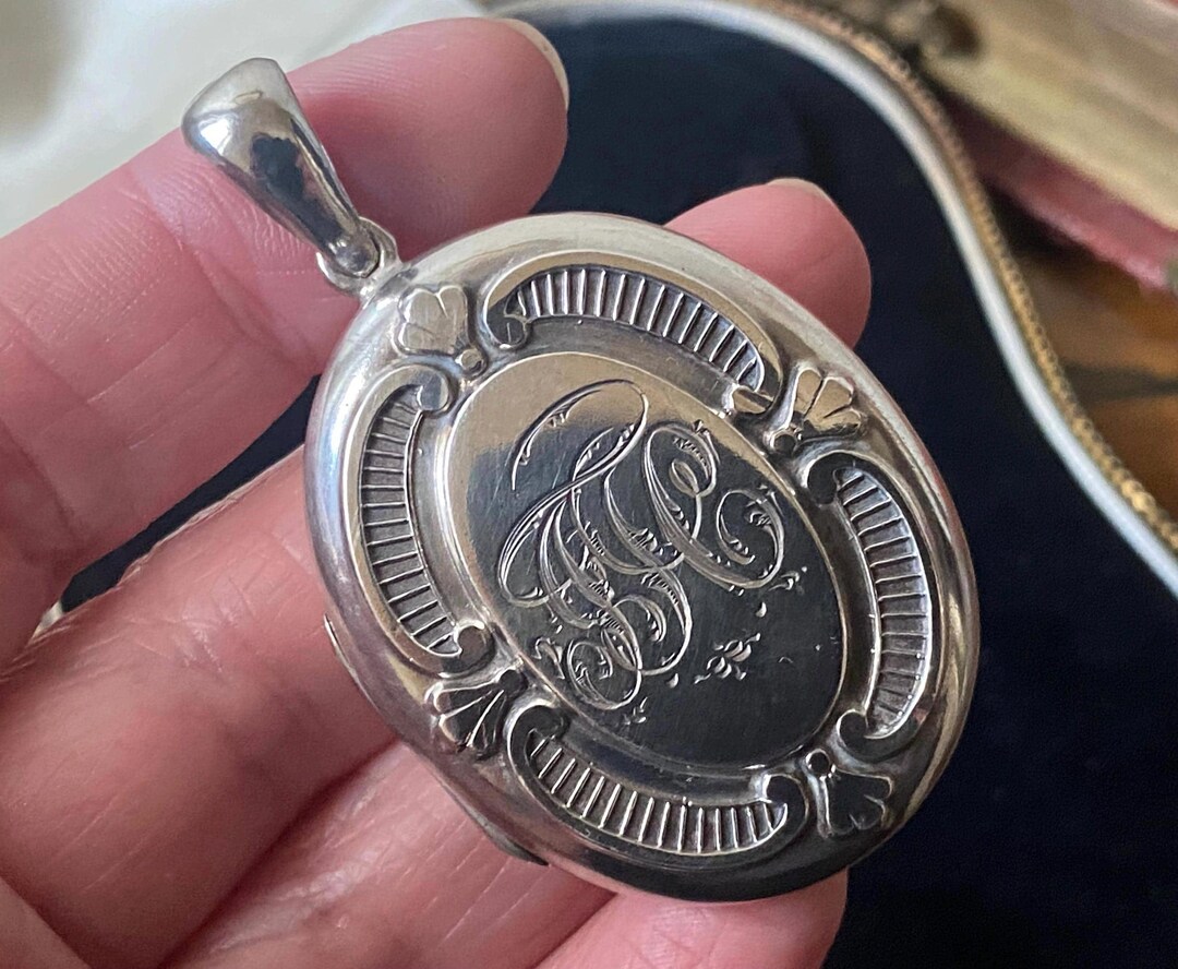 Fantastic Antique Victorian 1881 English Hallmarked Victorian Engraved ...