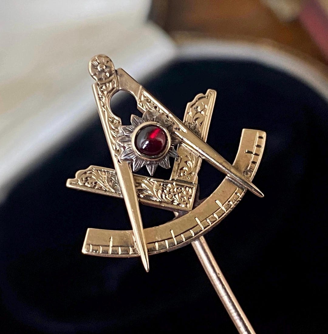 Fantastic Antique Victorian/edwardian 375 9ct Gold & Cabochon Garnet ...