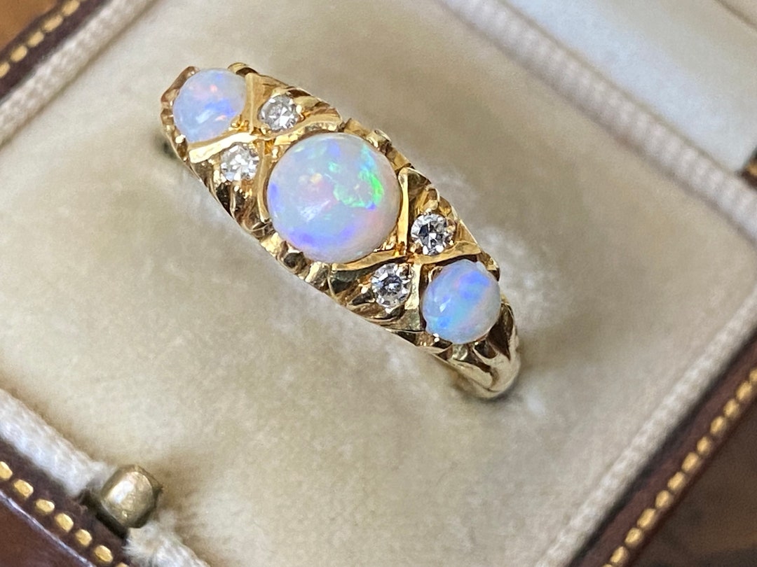 Stunning Vintage 750 18ct Gold Glowing Triple Opal Cabochon & Diamond ...