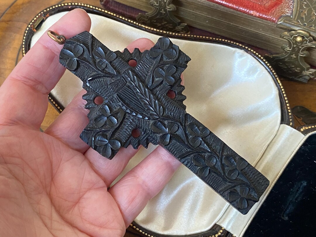 Unusual Antique Victorian Huge Irish Bog Oak Carved Lucky Shamrock ...