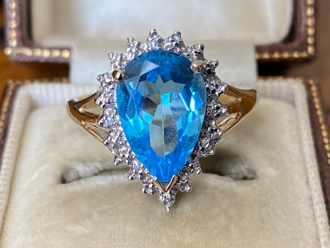 Stunning Vintage 375 9ct Gold Large Blue Topaz & Diamond - Etsy