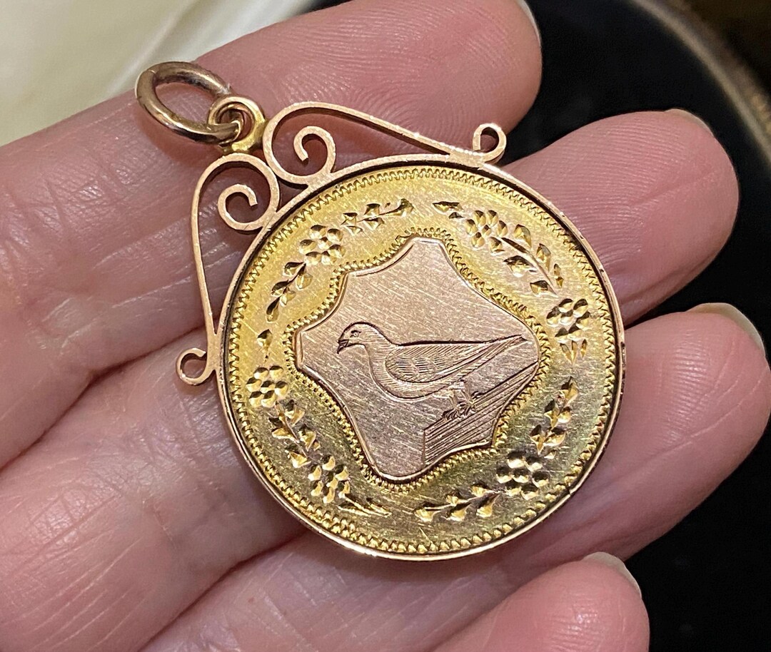 Fantastic Unusual Antique English Hallmarked 375 9ct Gold Engraved ...