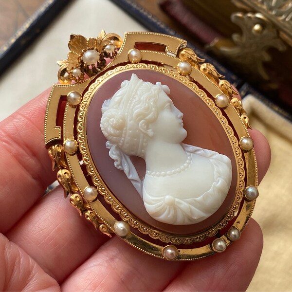 Victorian Cameo - Etsy