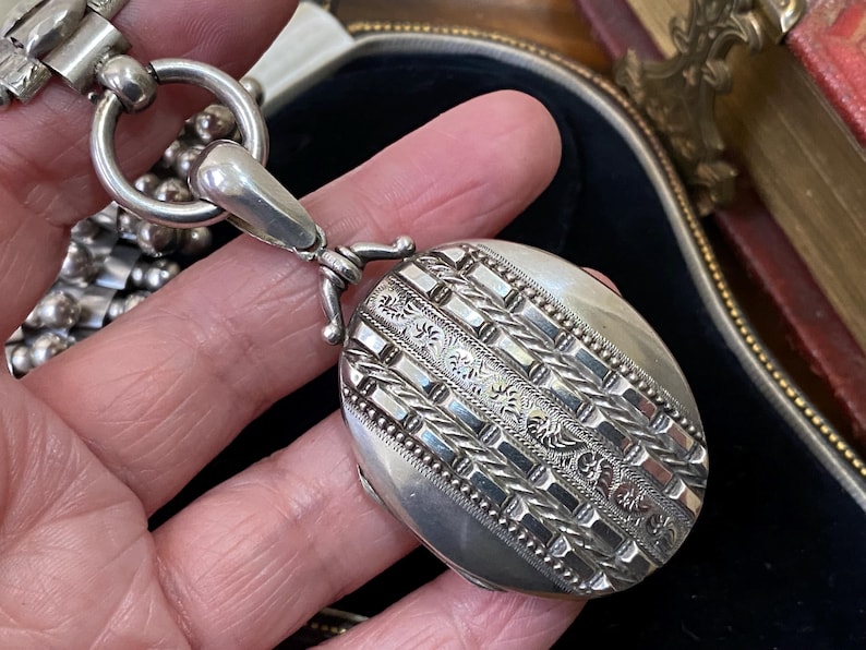 Stunning Antique Victorian Sterling Silver Photo Locket & Wide Collar ...
