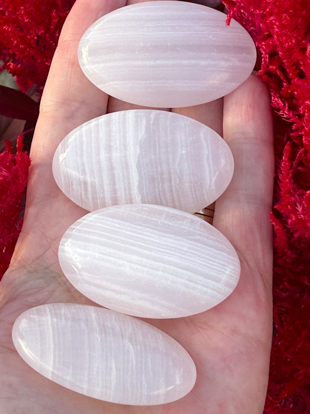 UV Reactive Pink Mangano Calcite Crystal Palm Stone Palmstone Crystals ...
