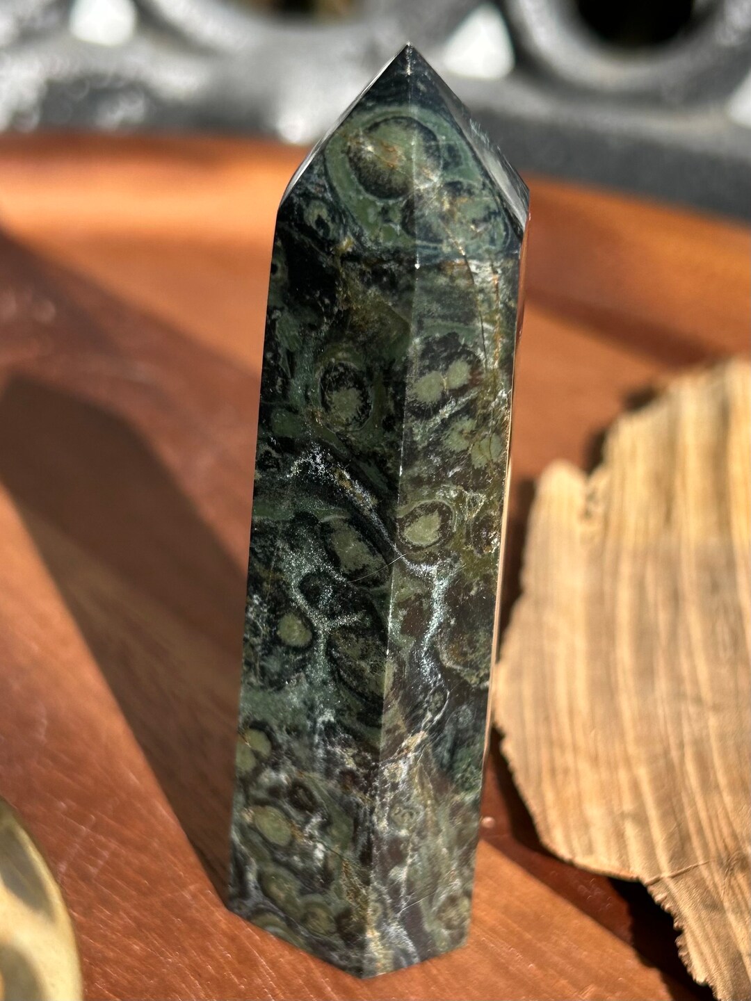 Kambaba Jasper Crystal Tower Orbicular Banding Patterns Green Black ...