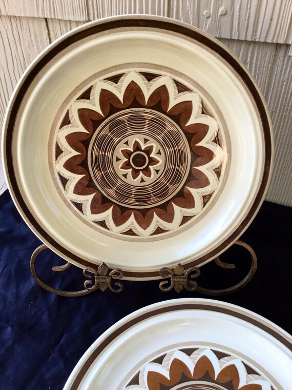 Vintage Royal China USA Aztec Patternomegastone Platesset - Etsy