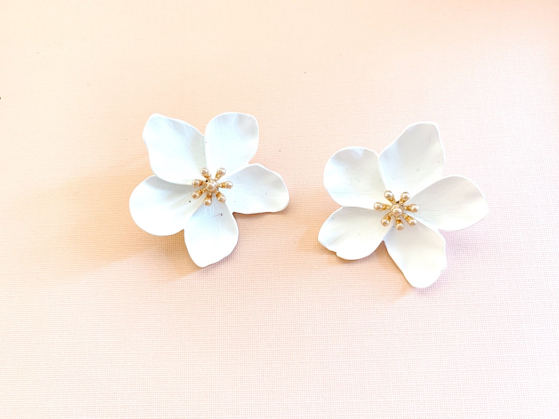 Flower Earrings Floral Earrings Spring Color Earrings - Etsy Canada