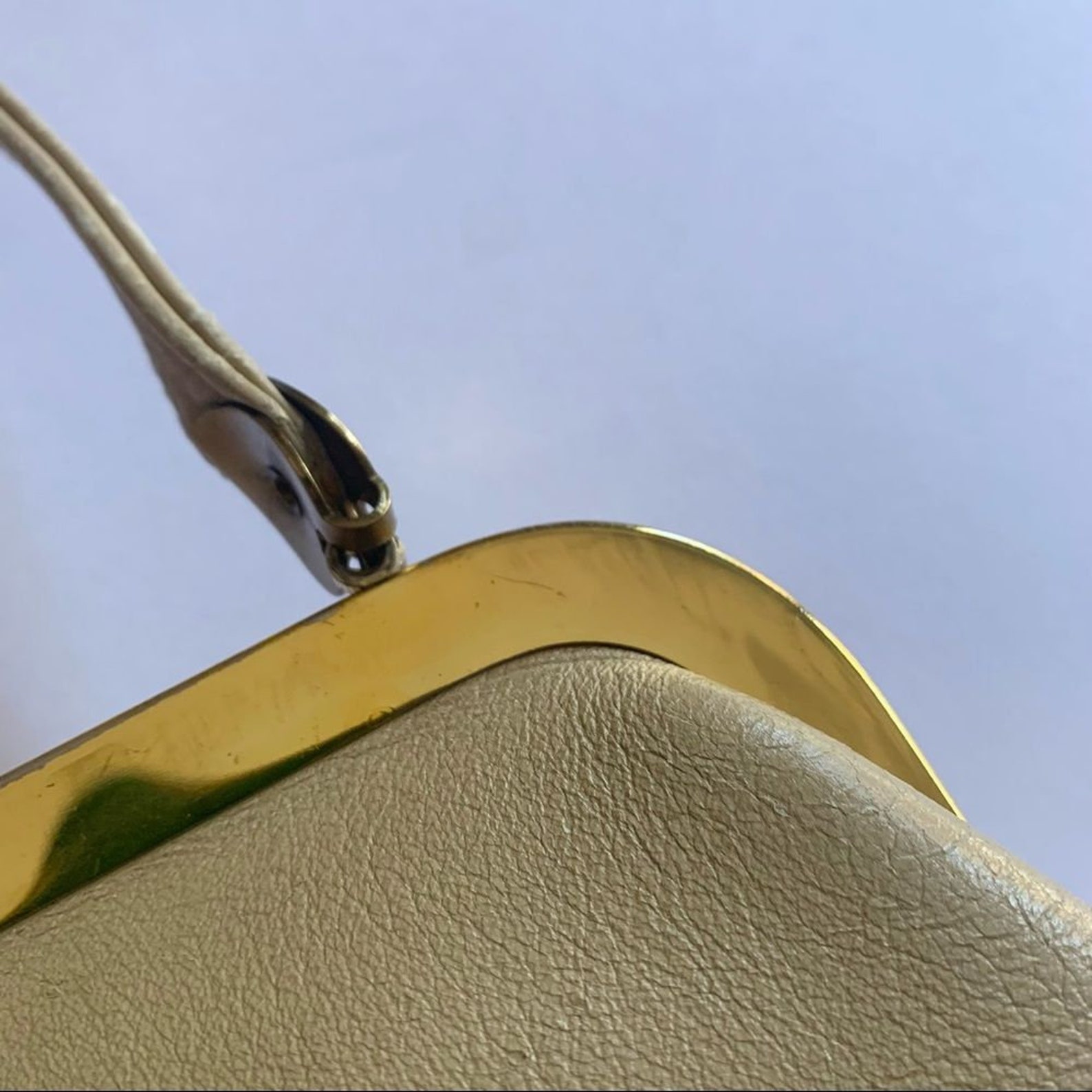 Leather Handbag Vintage Leather Fun & Classic Style Roger Van S Unique ...