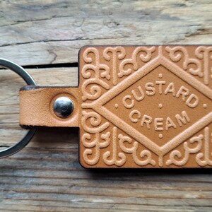 Custard Cream Biscuit Handmade Leather Keyring | Biscuit Gift | Key Fob ...