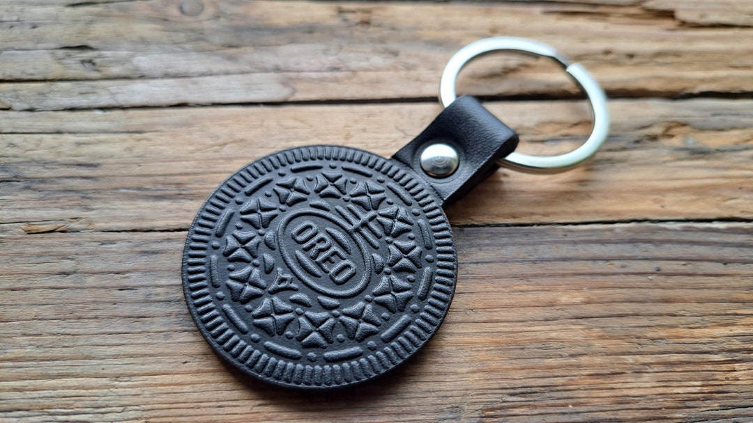 Chocolate 'oreo' Biscuit Handmade Leather Keyring Chocolate Biscuit ...
