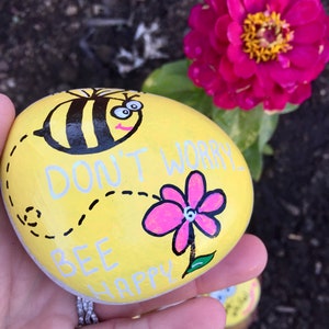 Bee Story Stones | Garden Decor | Bee Theme Rocks - Etsy
