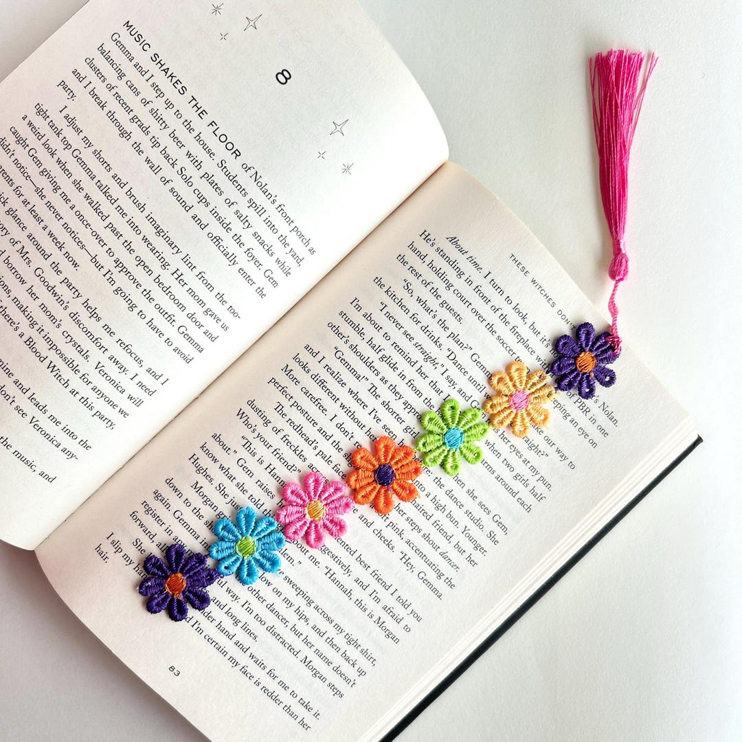 Daisy Chain Bookmark | Tassel Bookmark | Embroidery | Rainbow Daisies ...