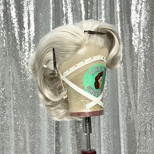 Lace Front Wig in Style “bossy” - Made to Order - Devil Wears Prada ...