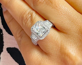 14K Solid Yellow Gold Radiant and Round Cut Simulated Diamonds ...