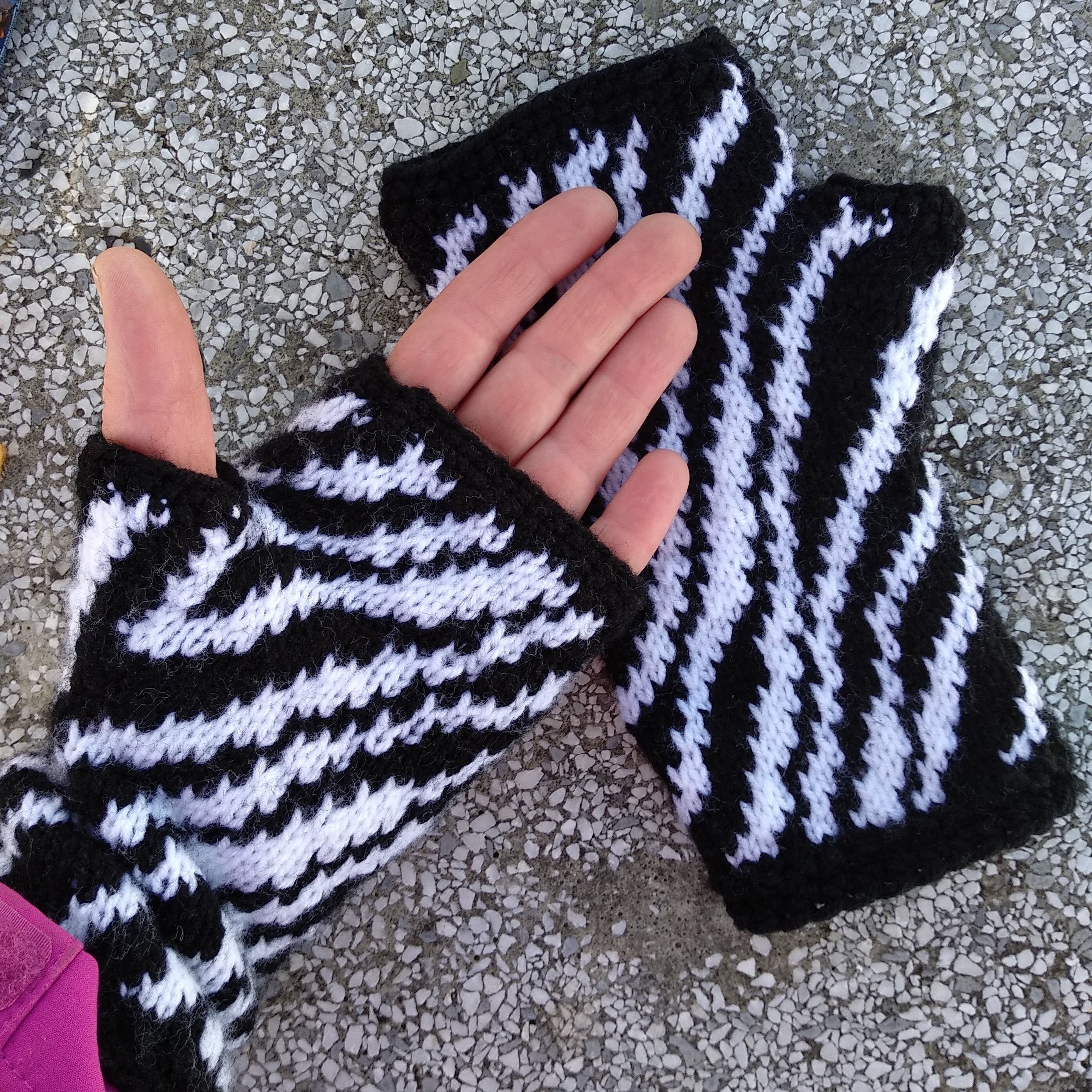 Zebra Arm Warmers KNITTING PATTERN - Etsy