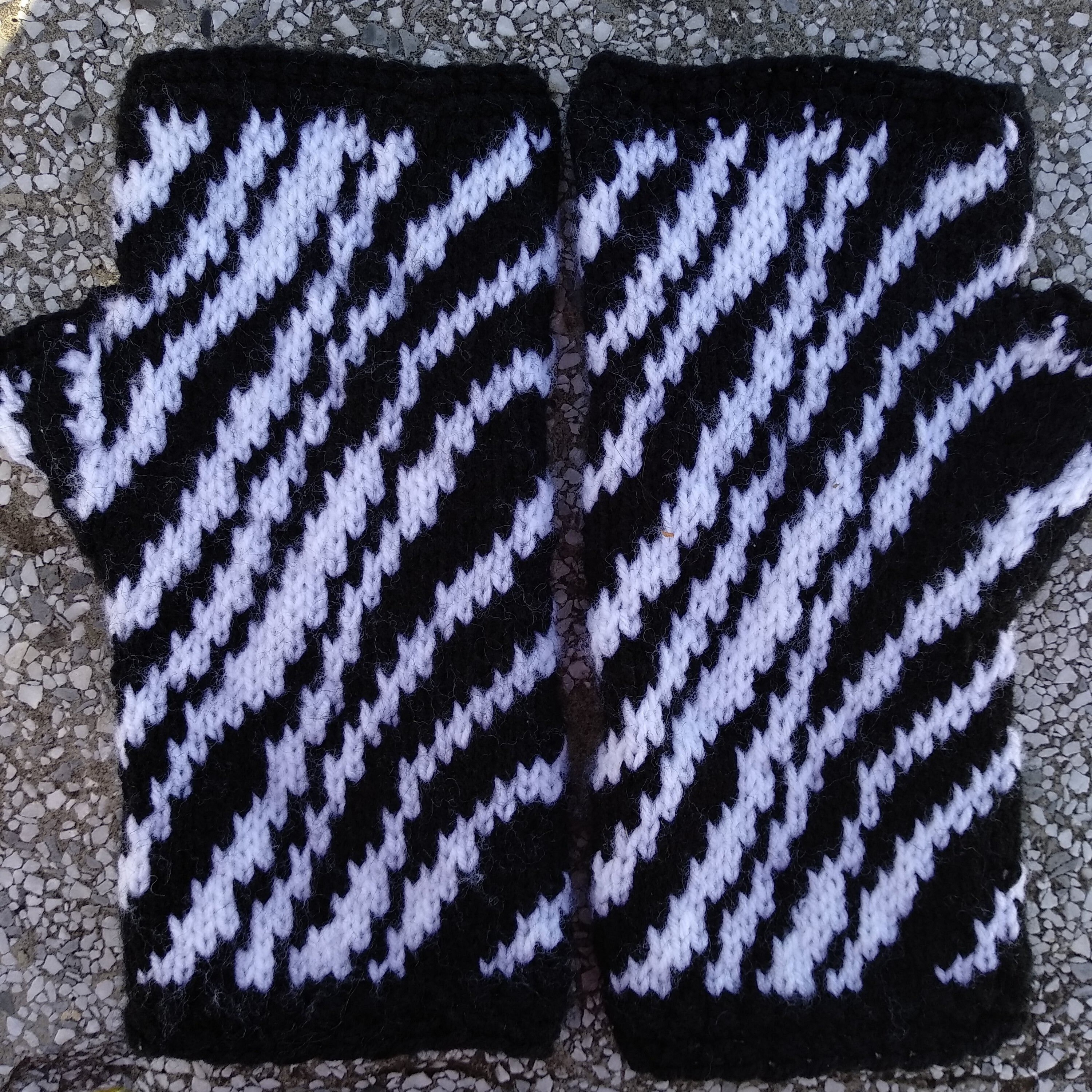 Zebra Arm Warmers KNITTING PATTERN - Etsy