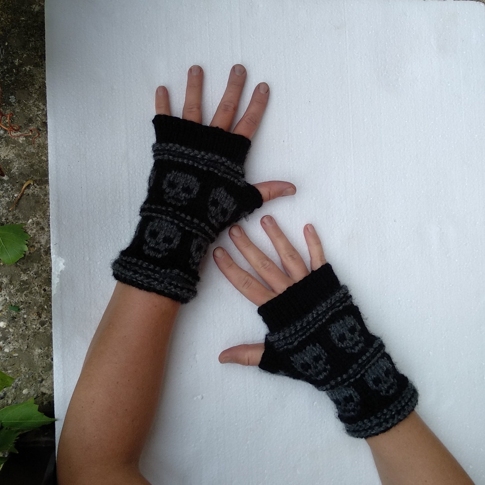 Goth Arm Warmers With Skulls, Emo Mittens, Women Halloween Skeleton ...